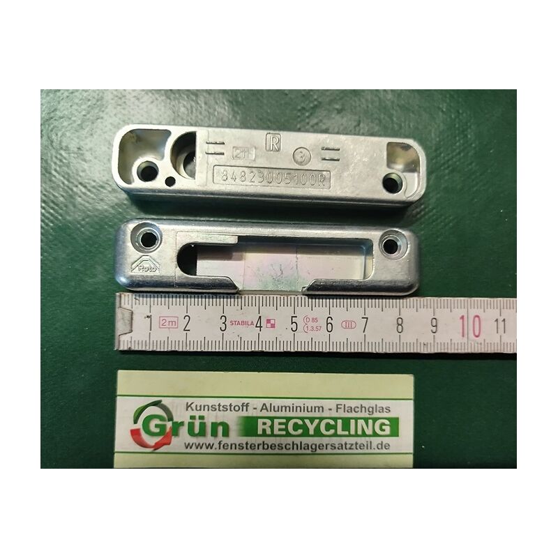 ROTO Schließblech, 82 x20mm, rechts, 84823005100R FachP1626, 3,96